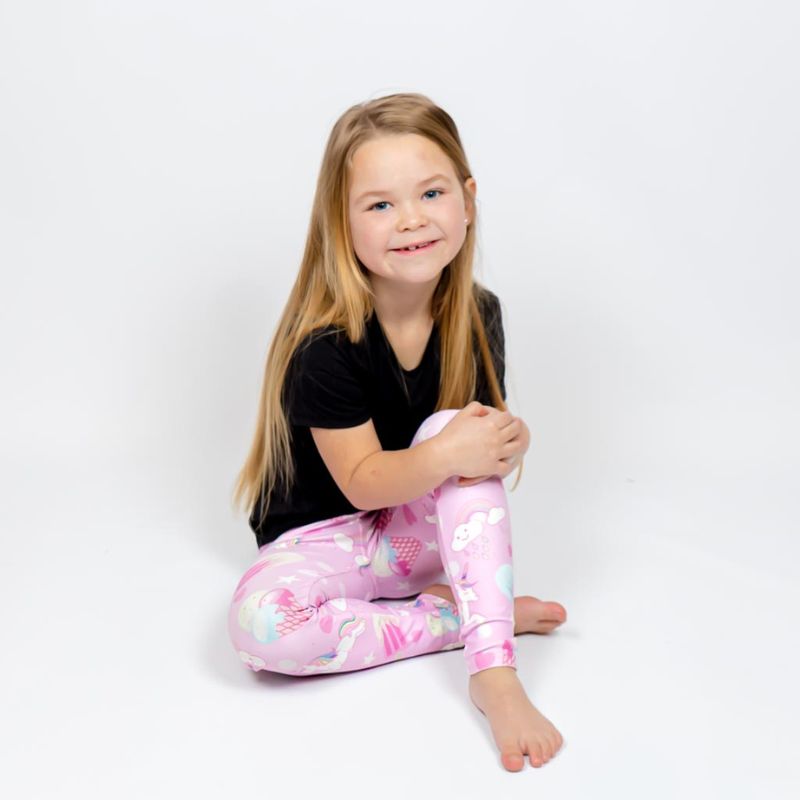 Maya Freya – Sæt farver på hverdagen i vores smukke leggings – Mayafreya.dk