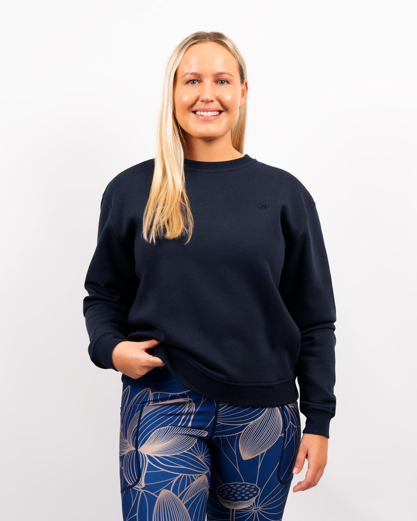 Ida Deep Blue Sweat - Køb lækre overdele hos Maya Freya