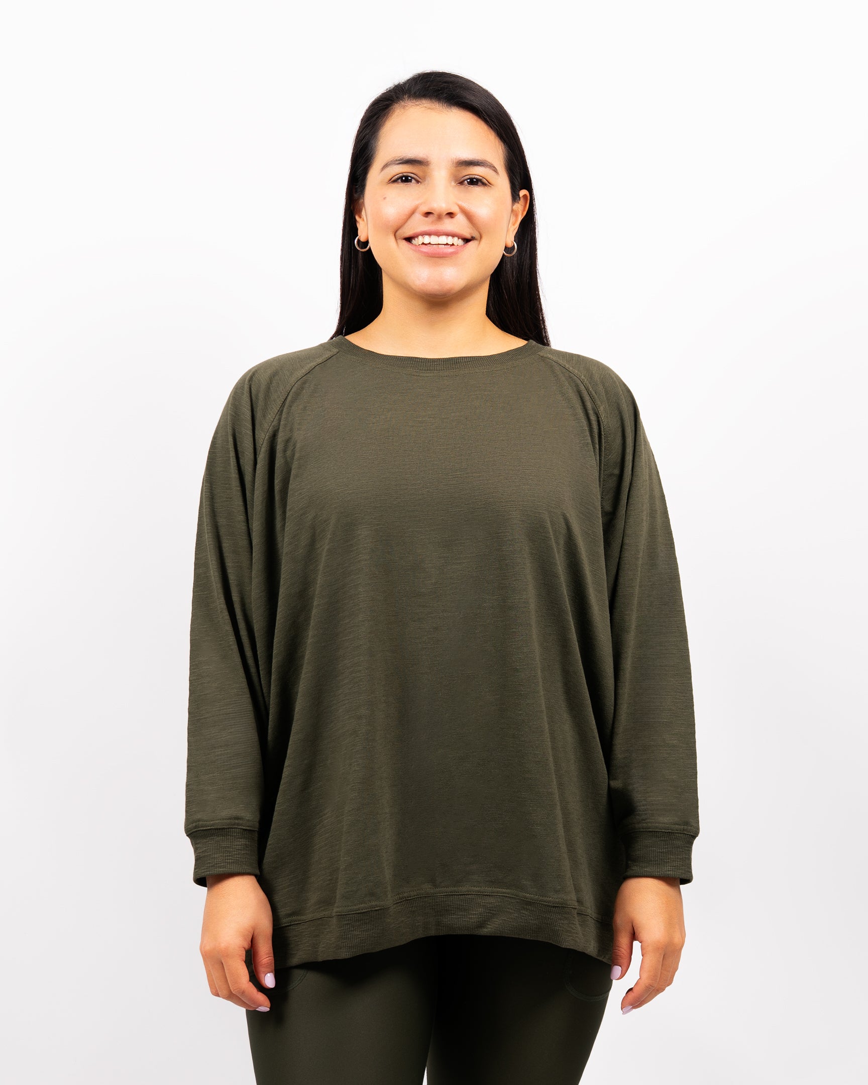 Marley Deep Olive Shirt - Køb lækre overdele hos Maya Freya