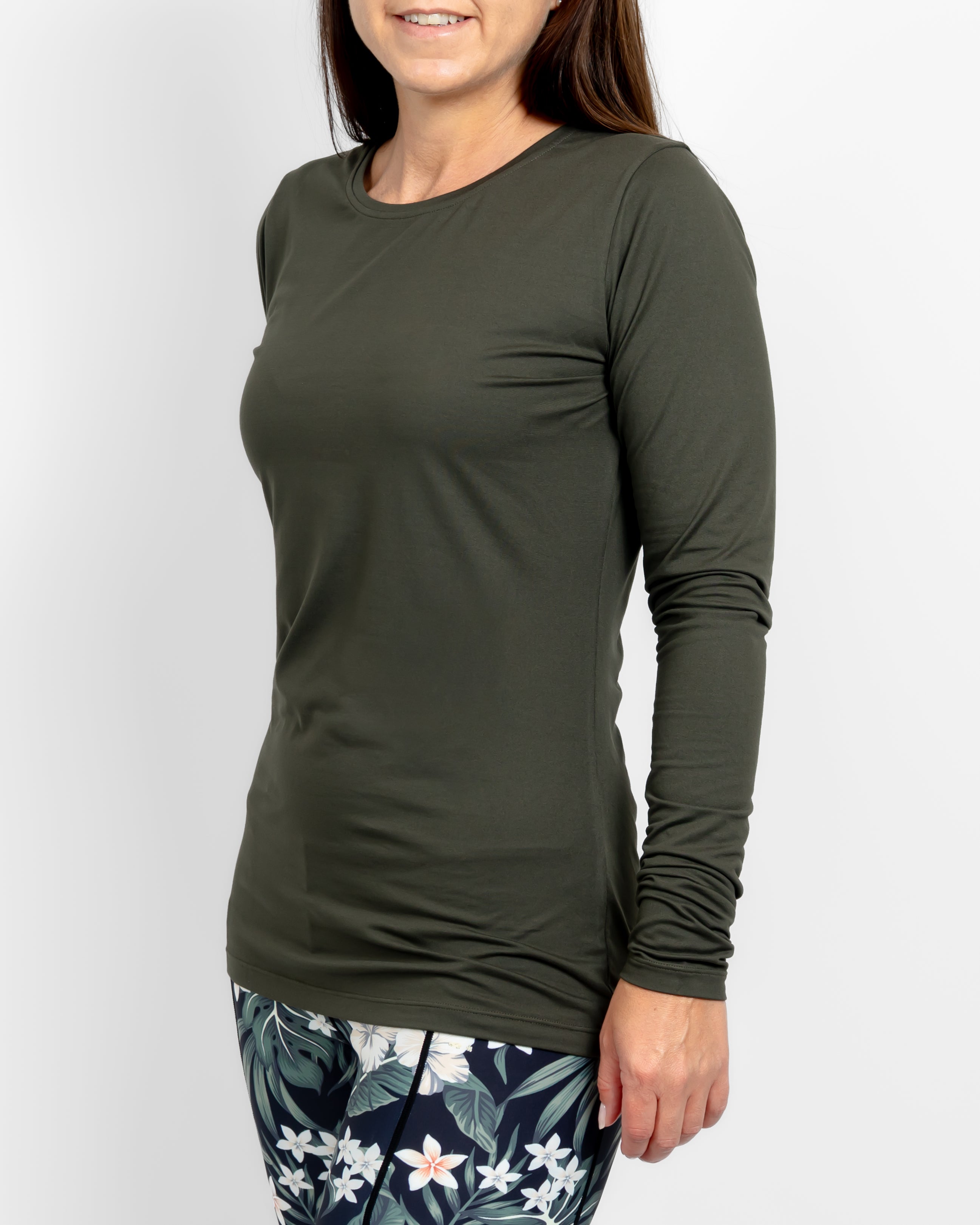 Mira Deep Olive Long-Sleeve - Køb lækre overdele hos Maya Freya